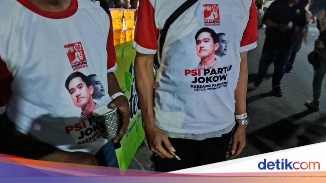 Massa HUT PSI Seragam Kaus 'Partai Jokowi', Grace Natalie Bilang Begini