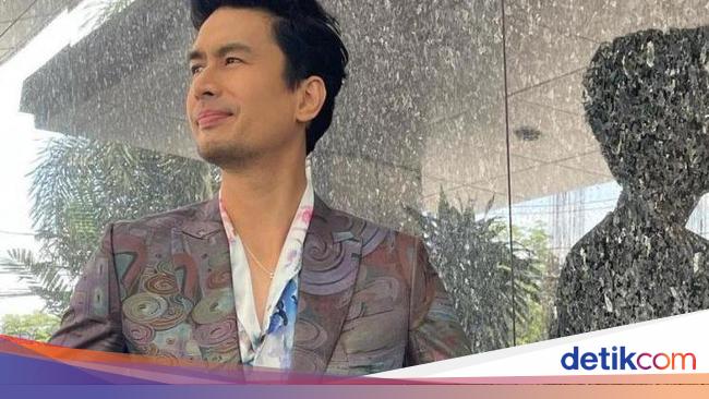 Christian Bautista ke Indonesia, Review Kerupuk Gendar hingga Kerupuk ...