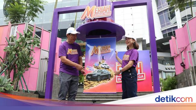 Meriah Bareng Mega Semarakkan CFD Jakarta