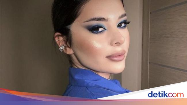 3 Tren Kecantikan 2024, Makeup Biru Akan Mendominasi