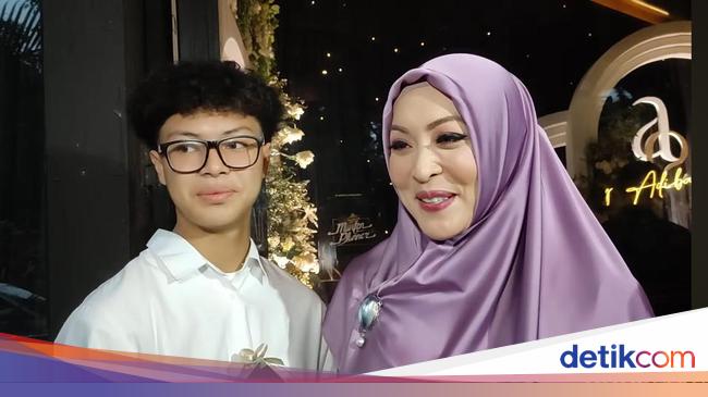 Angelina Sondakh Dagang Kue Jelang Lebaran, Omzetnya Lebih dari Gaji Anggota DPR