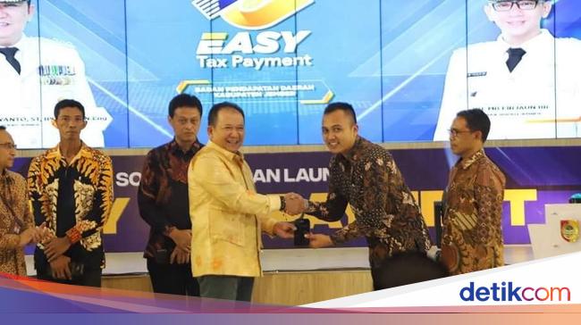 Bapenda Jember Luncurkan ETP untuk Permudah Warga Bayar Pajak Bapenda Jember Luncurkan ETP untuk Permudah Warga Bayar Pajak