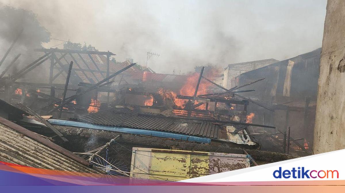 Kebakaran Rumah di Jaktim, 1 Warga Tewas Akibat Serangan Jantung