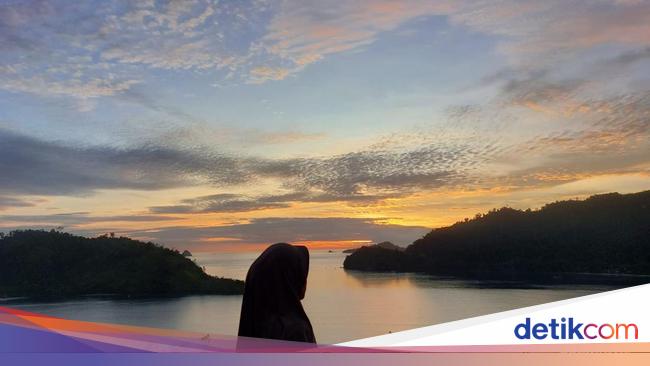 Onde Mande, Indahnya Sunset di Puncak Mandeh