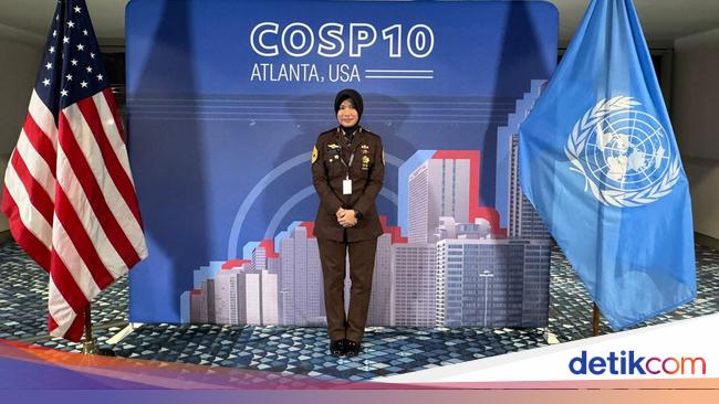 Taruni Akpol Juara Dalam Kompetisi Esai Internasional di AS