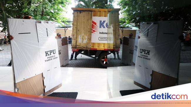 KPU Distribusikan Logistis Pemilu untuk Kecamatan Tanah Abang