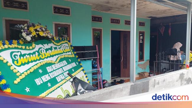 Duka dan Keikhlasan Keluarga Korban Tewas KA Feeder Whoosh Vs Mobil