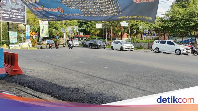 Pemotor Dominasi Lalin Jalan Wonosari Pagi Ini, Patuhi Rambu-rambu Ya!
