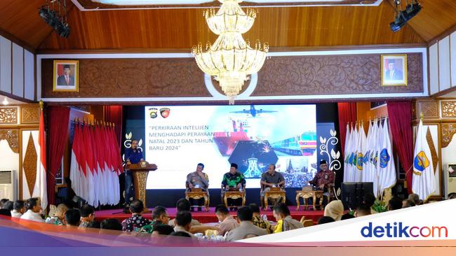 Polda-Pemprov Jambi Siapkan Strategi Pengamanan Nataru 2024 Polda-Pemprov Jambi Siapkan Strategi Pengamanan Nataru 2024