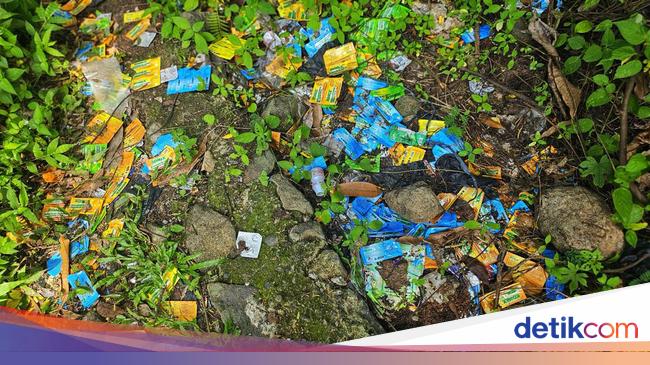 Ini Penyebab Sampah Obat Saset Berserakan di Kawasan Bukit Senyum Ini Penyebab Sampah Obat Saset Berserakan di Kawasan Bukit Senyum