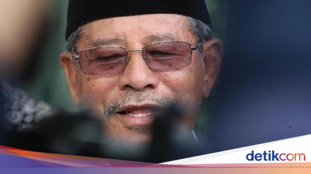 Sempat Dirawat di RS, Eks Gubernur Malut Abdul Gani Kasuba Meninggal Dunia