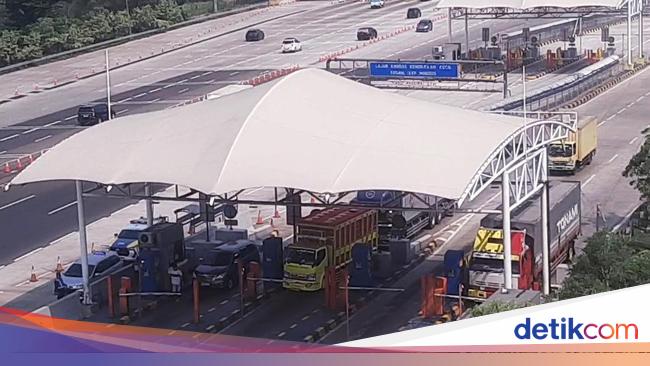 125 Ribu Kendaraan Balik ke Jabotabek Melalui Gerbang Tol Cikatama 125 Ribu Kendaraan Balik ke Jabotabek Melalui Gerbang Tol Cikatama