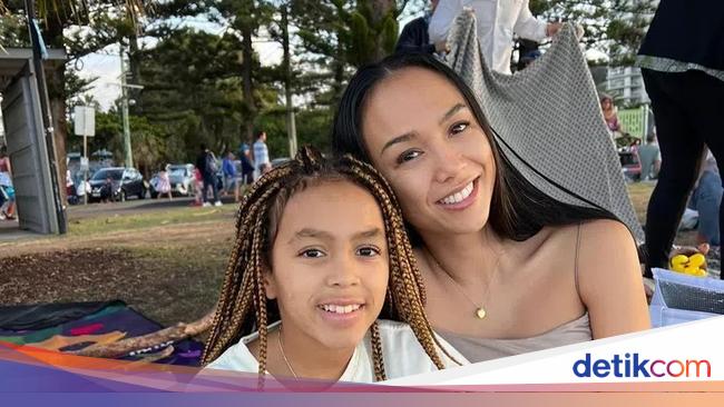 7 Potret Deja Clark, Remaja 12 Tahun yang Putus Sekolah untuk Jadi ...