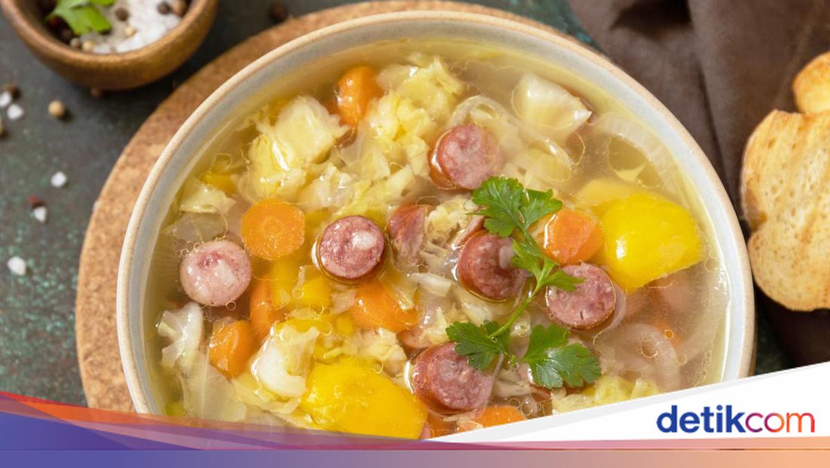 Resep Sup Sosis dan Sayuran Berkaldu Bening Untuk Menu Liburan