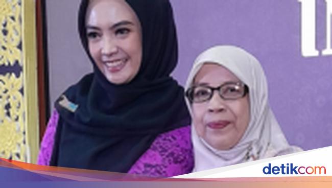 Gubes UB Dapat Penghargaan Perempuan Inspirasi Indonesia 2023, Begini ...