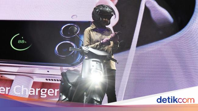 Motor Listrik Honda EM 1 e Plus dan EM 1 e Resmi Mengaspal