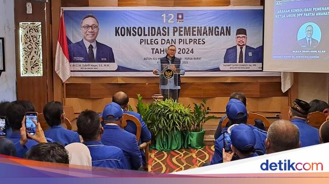 Usai Sulawesi, Zulhas Kampanyekan Politik Riang PAN di Papua Usai Sulawesi, Zulhas Kampanyekan Politik Riang PAN di Papua