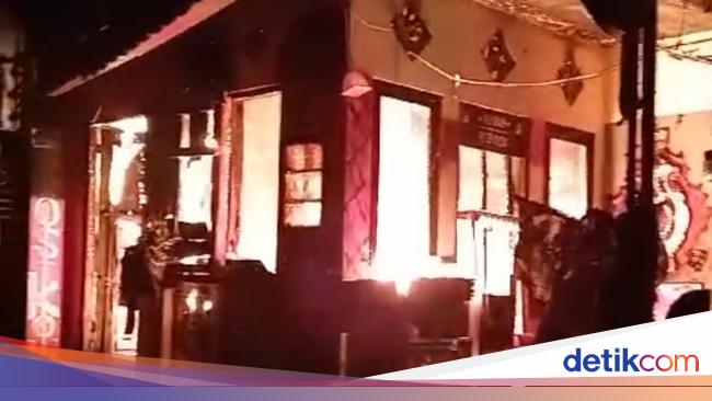 Korsleting Listrik, Rumah Warga di Jembrana Ludes Terbakar