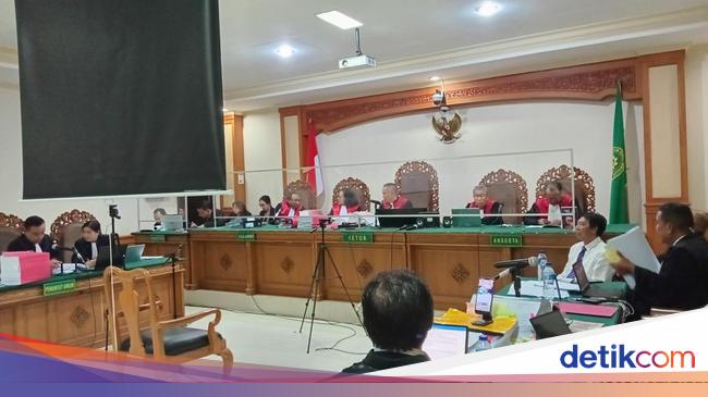 Ahli IT Ungkap Isi WA Antara yang Loloskan Calon Mahasiswa Titipan di Unud