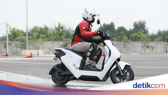 Survei Merek Motor Listrik Paling Favorit Masyarakat Indonesia, Honda ...
