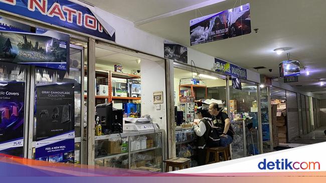 Cerita Warga Surabaya Setia ke Tunjungan Center Buat Belanja hingga Servis