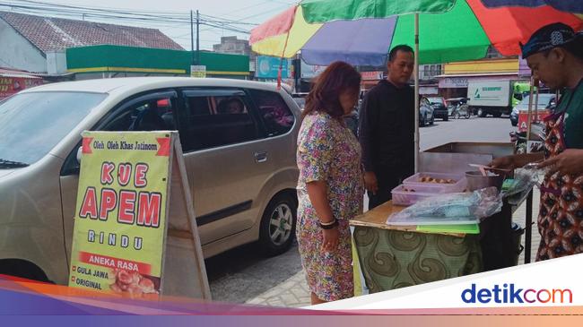 Libur Nataru, Apem Khas Jatinom Klaten Laris Manis