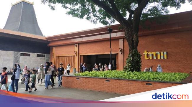 Cerita Warga Yogya Ajak Anak Lihat Miniatur Indonesia di TMII