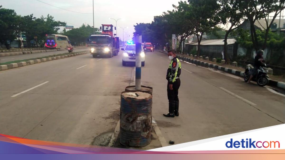 ABG Tewas Tabrak Pembatas Jalan di Kaligawe Semarang