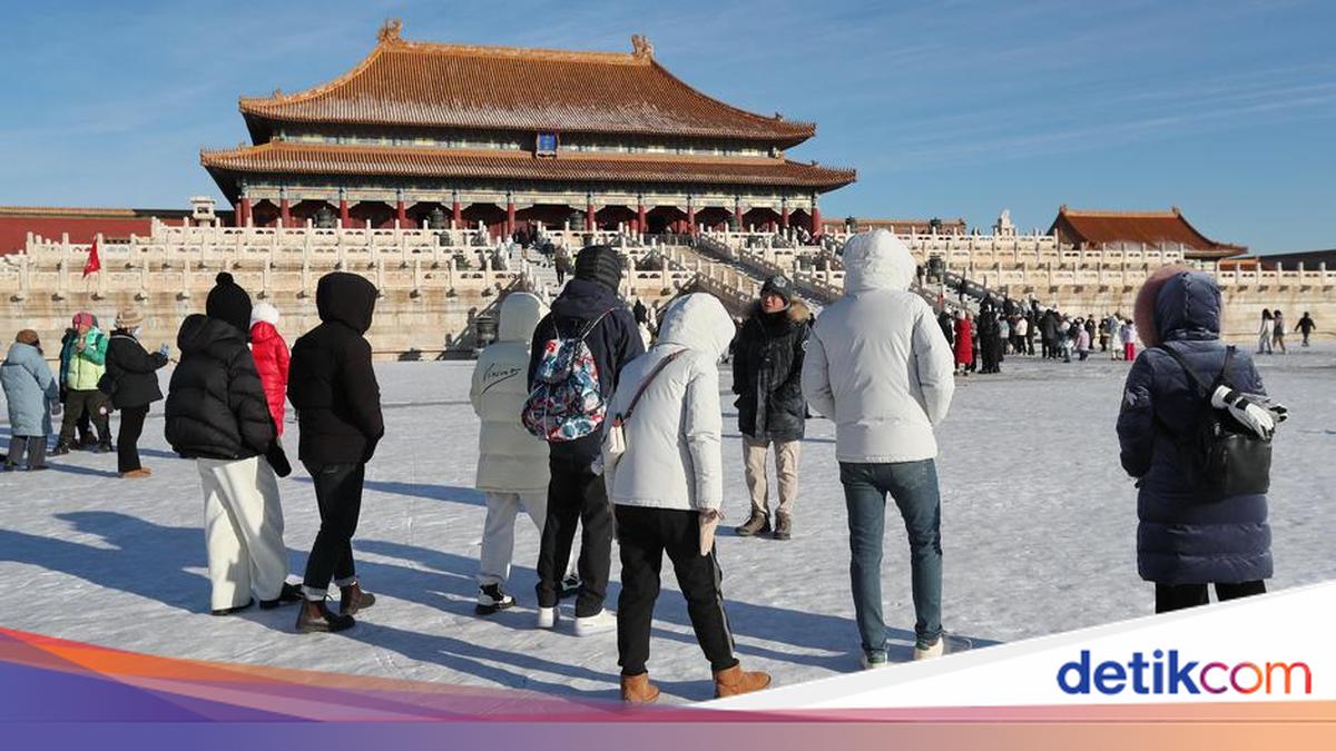 Rekor Baru! China Catat Suhu Dingin Terlama di Bawah Nol