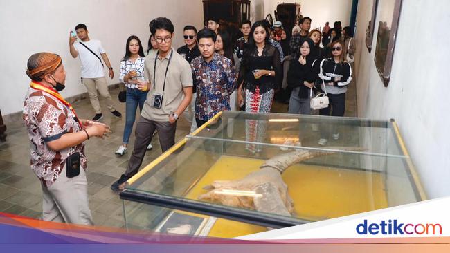 Belajar Sejarah Keraton Solo, Alam Ganjar Harap Anak Muda Jaga Budaya