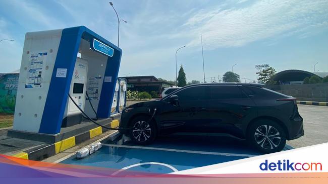 Masuk Rest Area Maksimal 30 Menit, Gimana Nasib Mobil Listrik yang ...