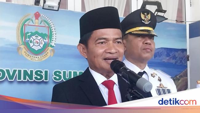 Tanggapan Pj Gubsu soal Cekcok Pj Bupati Tapteng dan Ketua DPRD Tanggapan Pj Gubsu soal Cekcok Pj Bupati Tapteng dan Ketua DPRD