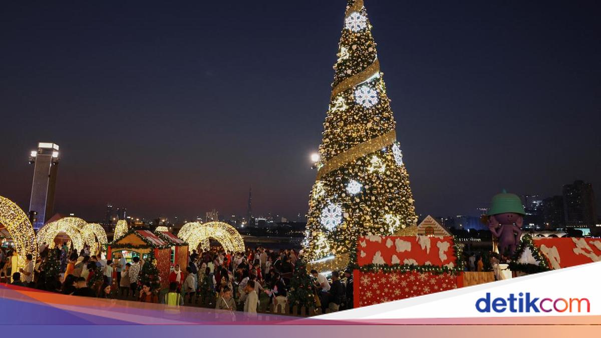Potret Kelap-kelip Cahaya Natal Terangi Dubai