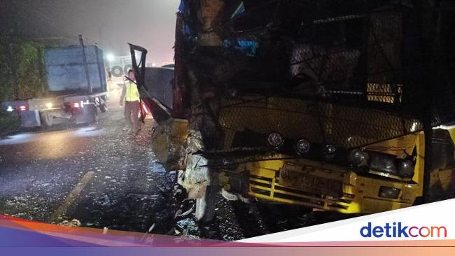 2 Bus Laga Kambing di Taput, 17 Orang Luka-luka