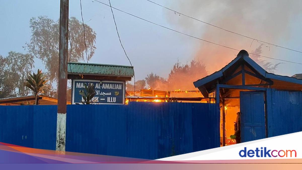 Masjid di Puncak Jaya Diduga Dibakar Orang, Polisi Turun Tangan