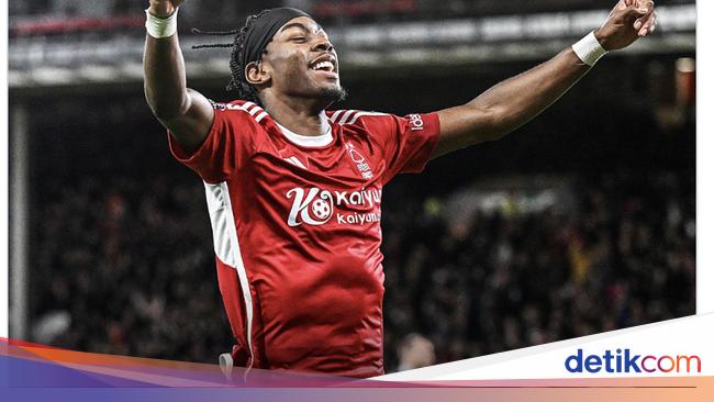 Meme Kado Pahit Akhir Tahun MU: Kembali ke Setelan Pabrik, Kalah Terus