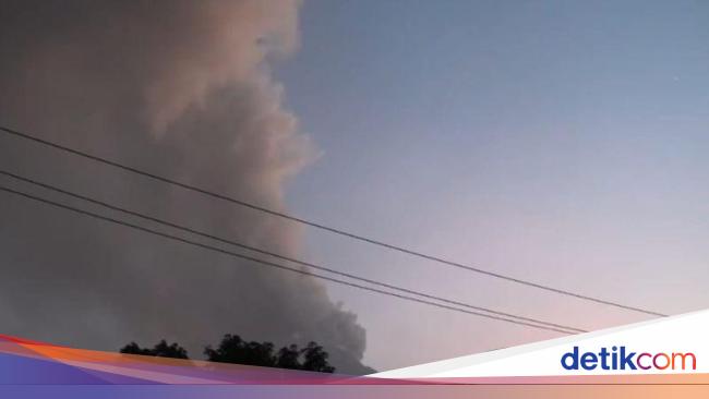 Status Gunung Api Lewotobi Laki-laki di NTT Naik Jadi Siaga