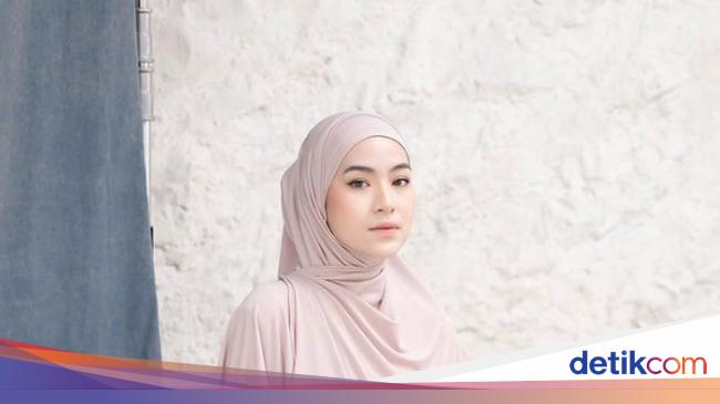 Bahan dan Model Hijab Paling Hits di Tahun 2023, Hijabers Wajib Punya