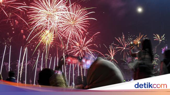 Semarak Pesta Kembang Api di Ancol