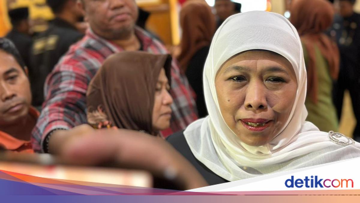 Khofifah: Dilabur 7 Kali Air Bunga Saya Tetap Ketum Muslimat NU!