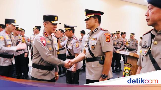 Kapolda Sumsel Lantik Kabid Humas dan 5 Kapolres, Siapa Saja?