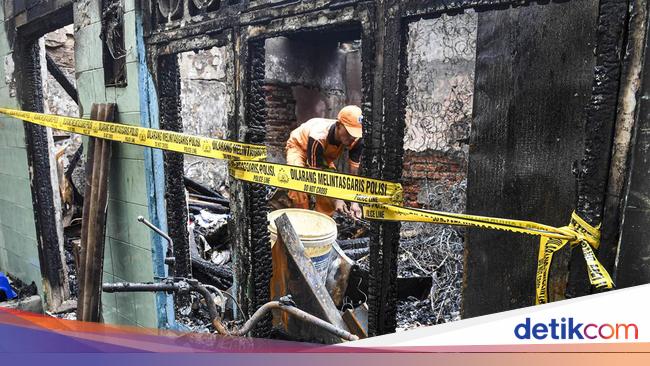 Delapan Rumah di Taman Sari Jakbar Hangus Terbakar