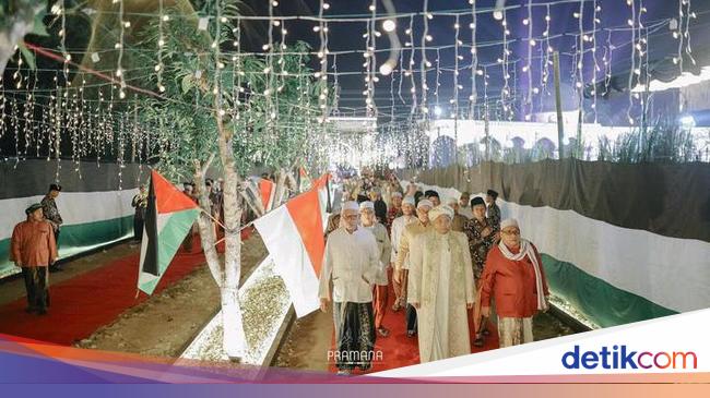 8 Foto Pernikahan Megah Tema Palestina Viral, Pengantinnya Anak Kyai Madura