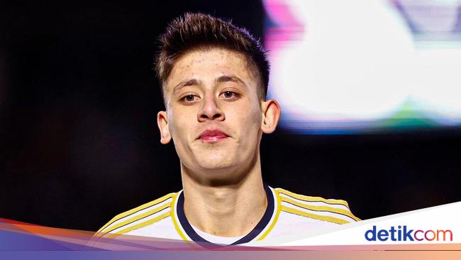 Pujian Setinggi Langit Ancelotti untuk Arda Guler Pujian Setinggi Langit Ancelotti untuk Arda Guler