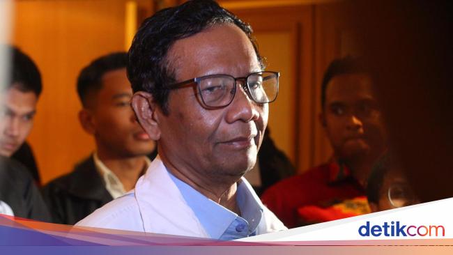 Ditanya Warga Alasan Berani Ungkap Kasus Ferdy Sambo, Ini Kata Mahfud