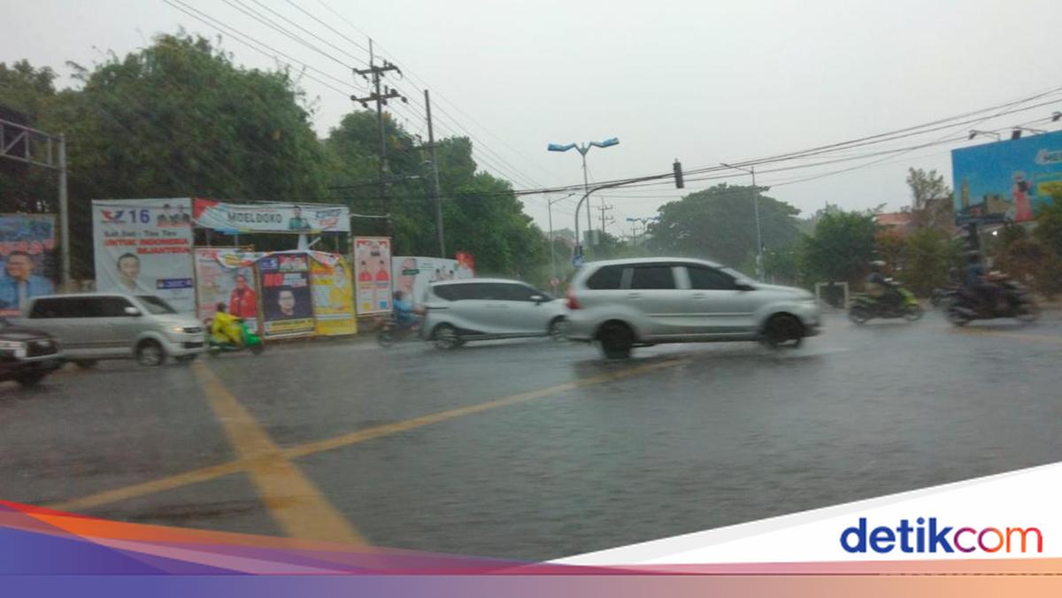 BMKG Prediksi Hujan Guyur Jatim hingga 3 Hari ke Depan