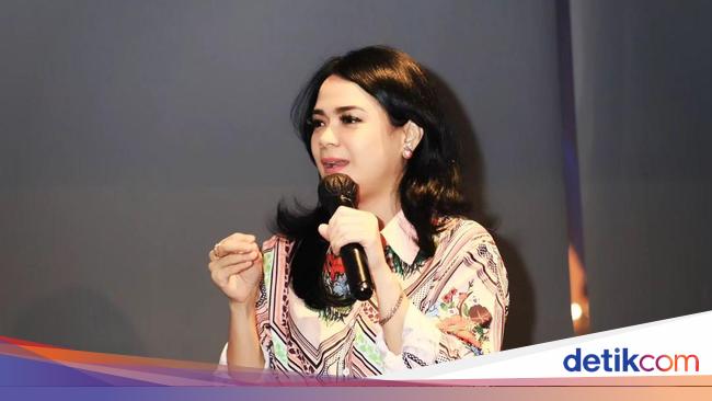 Shezy Idris Nikmati 5 Tahun Jadi Orang Tua Tunggal