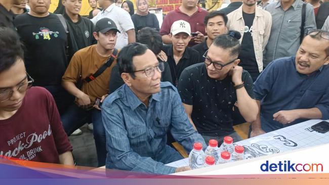Mahfud Md Singgung Eksistensi Politik Identitas di Pemilu 2024 Mahfud Md Singgung Eksistensi Politik Identitas di Pemilu 2024