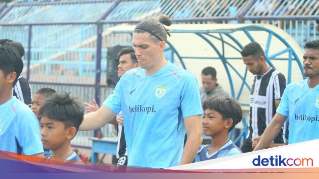 Jonny Campell Jadi 'Tumbal' Persela di Babak 12 Besar Liga 2