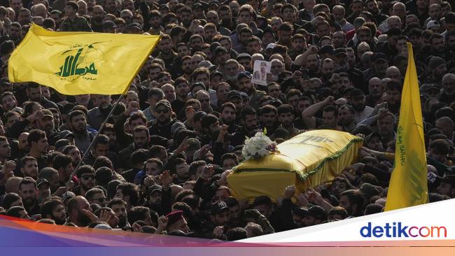 Ribuan Pelayat Iringi Pemakaman Komandan Hizbullah Yang Tewas Diserang
